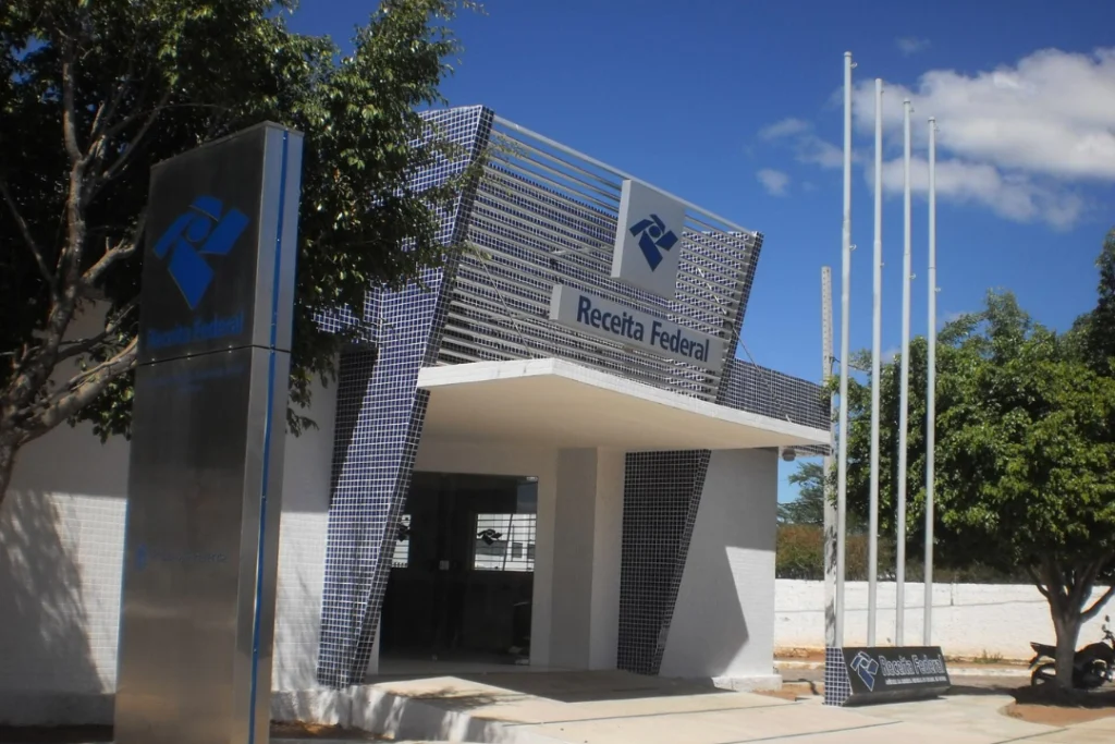 Receita Federal prepara sistema inédito para cobrar novos impostos ...