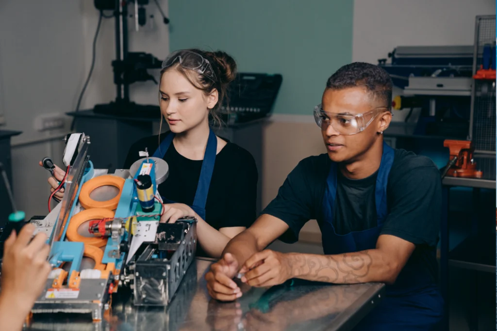 Senai e Petrobras abrem 700 vagas gratuitas em cursos técnicos e de aprendizagem profissional